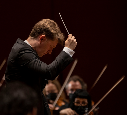 Joshua Weilerstein conducts the Royal Conservatory Orchestra | The ...